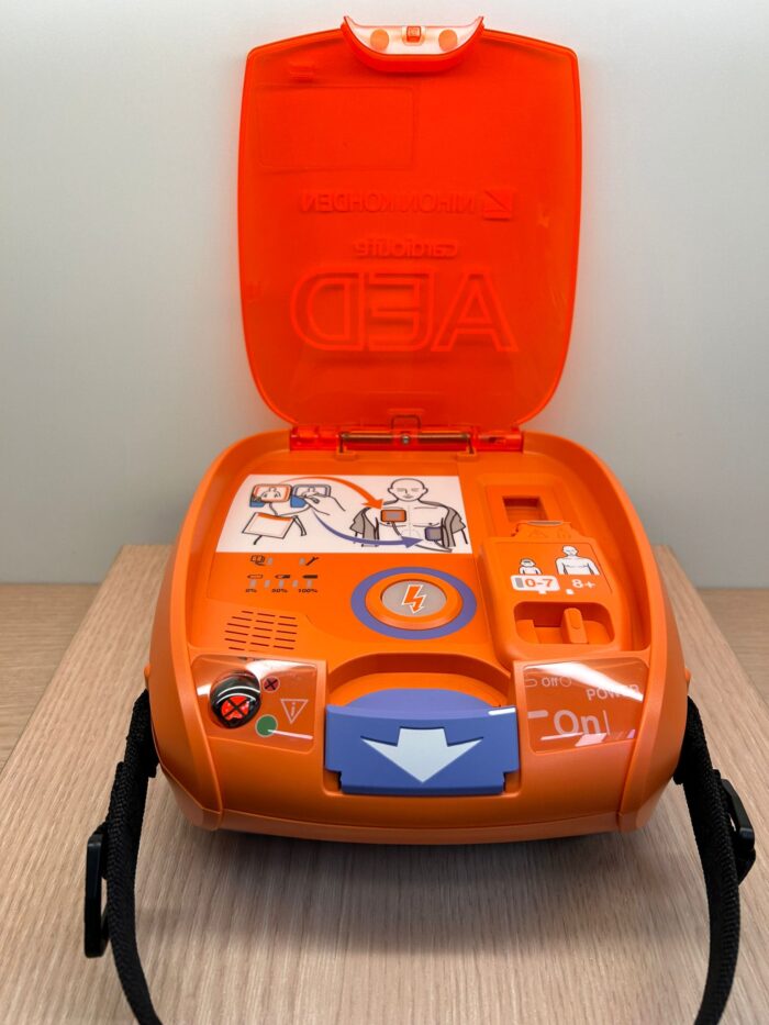 Defibrillatore semiautomatico Cardiolife AED 3100 - FirePro Italia