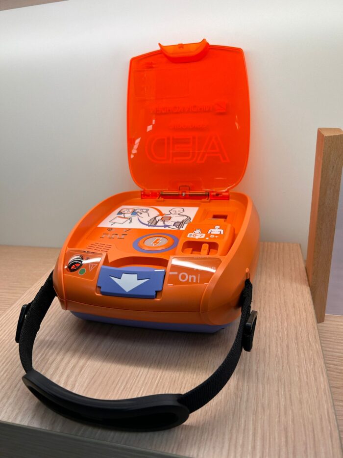Defibrillatore semiautomatico Cardiolife AED 3100 - FirePro Italia
